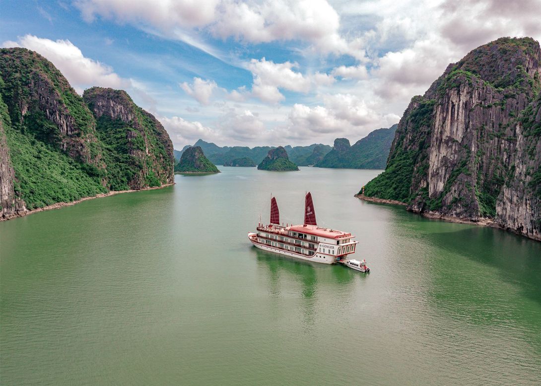 Ginger Cruise in Lan Ha Bay, Vietnam - Halong Bay Cruise Deals